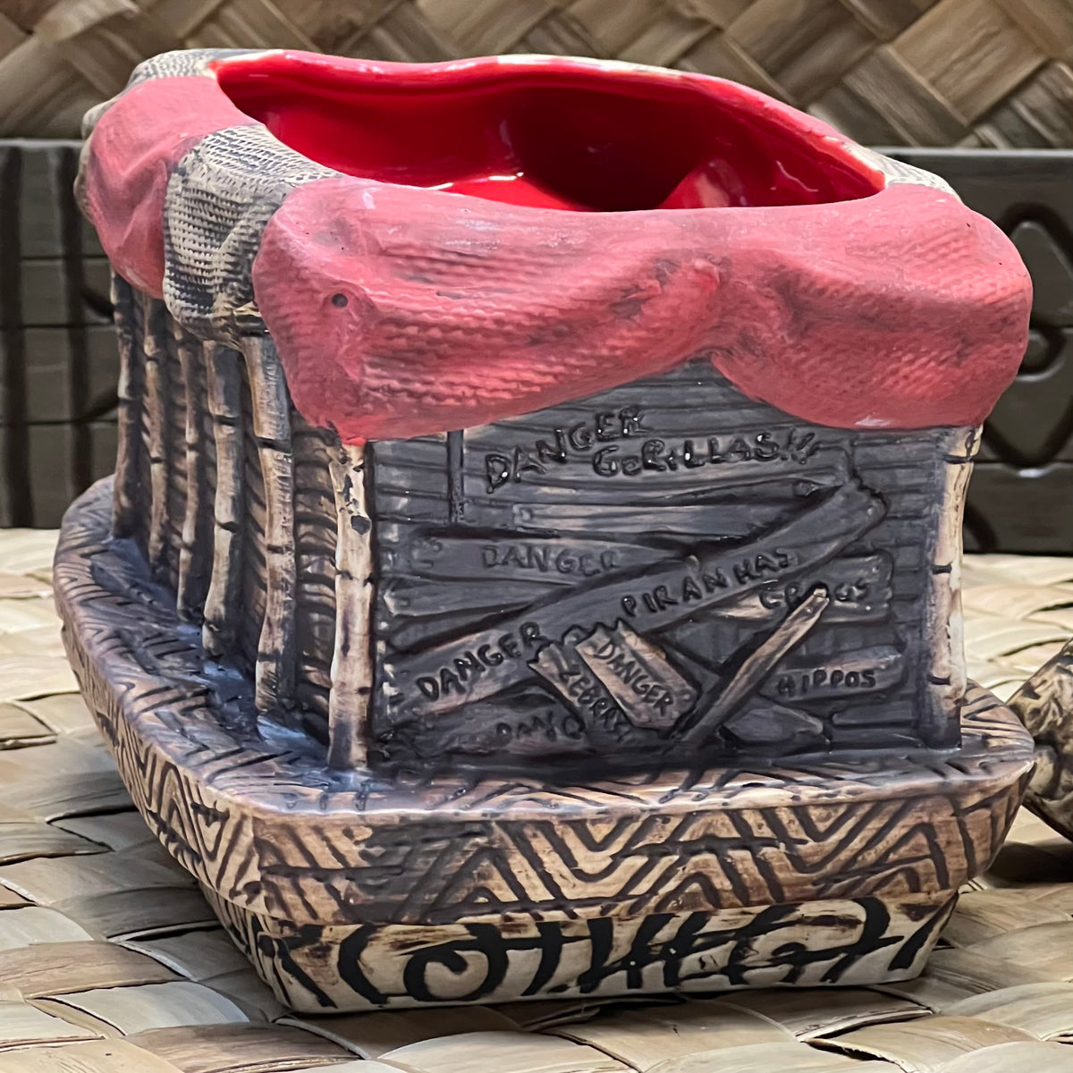 Tiki tOny's De Nile Set - with Skipper's Bote and Sunbathing Bertha Ti ...